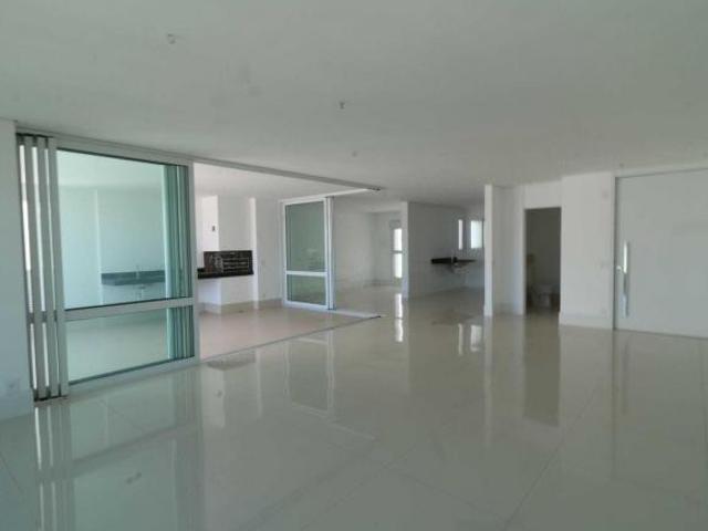 Edifício Landmark apartamento a venda 214,76m² 3 suítes 3 vagas soltas