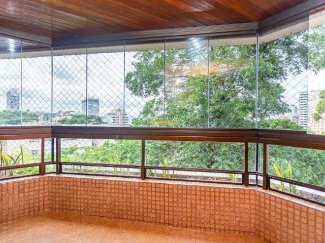 Edifício Meridien Apto 3 quartos 1 suíte, 3 vagas e 3 banheiros no Mercês