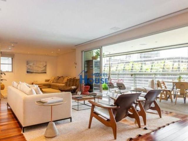 Edifício Nine | Apartamento com 3 Quartos sendo 3 Suítes à Venda no Itaim Bibi, 262m²