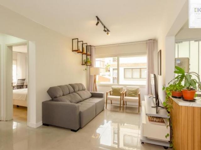 Edifício Nivelle Apartamento 2 dormitórios no Bairro Mont Serrat