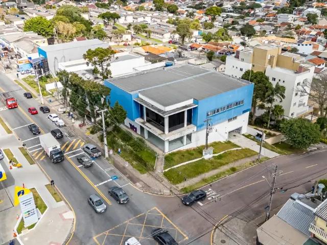 Edifício no Bairro Alto de 1400 m²