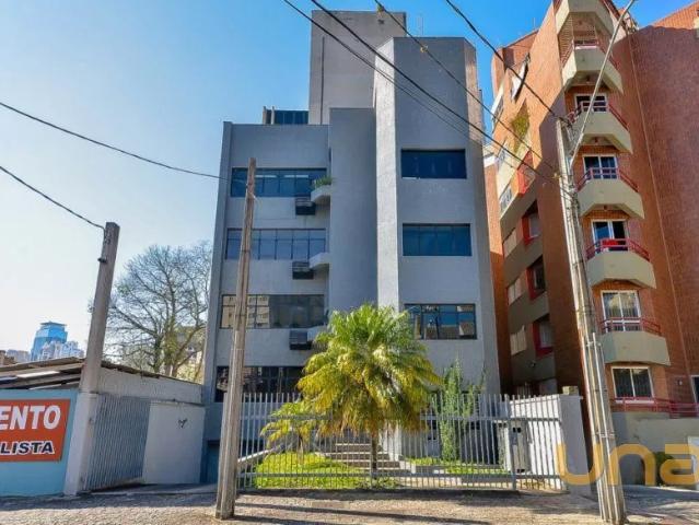 Edifício no Centro Cívico de 1028 m²