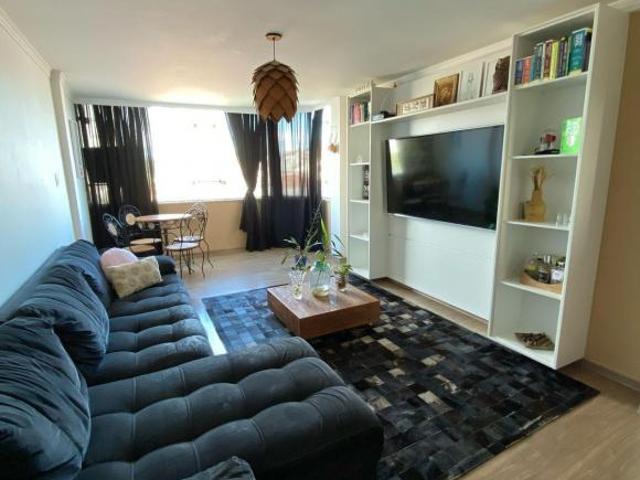 Edifício Osmar Marinho Couto Apartamento de 04 dormitórios, sendo 01 suíte, à venda na Vila Vitori
