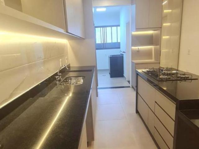 Edifício Panorama. Apartamento com ótima localização, próximo à FACEF