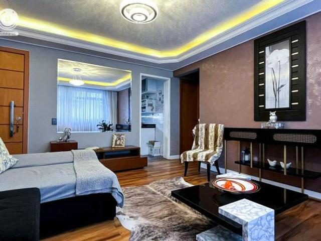 Edifício Ponta Grossa Incrível apartamento amplo para venda no Portão