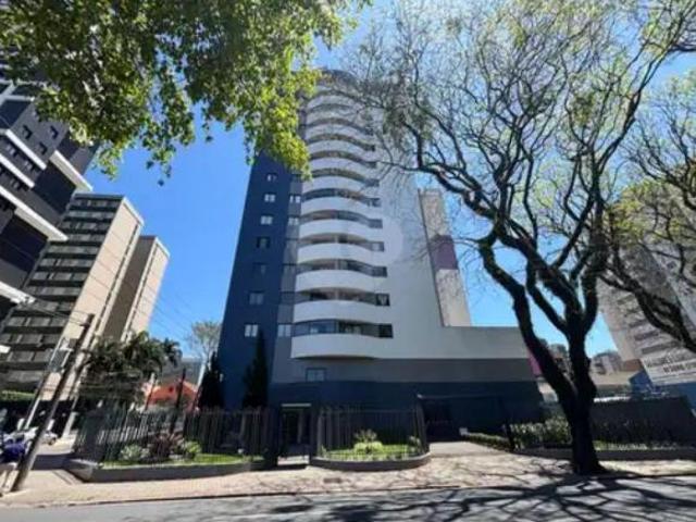 Edifício Plaza Estoril: Sofisticação e Conforto em Localização Privilegiada