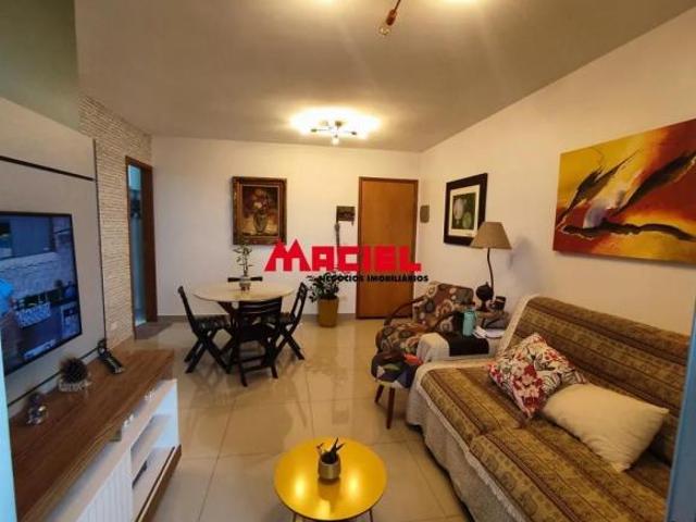 Edifício Semillas apartamento com 2 dormitórios sendo 1 suite com varanda e elevador