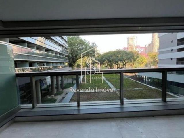 EDIFICIO SETIN DOWNTOWN, CENTRO APARTAMENTO DE 39m² COM 1 DORMITÓRIO, 1 BANHEIRO, VARANDA E NÃO POS