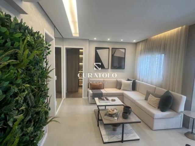 Edifício Sinésio Apartamento à venda com 56 m², 2 quartos, Vila Anglo Brasileira, São Paulo. Um no
