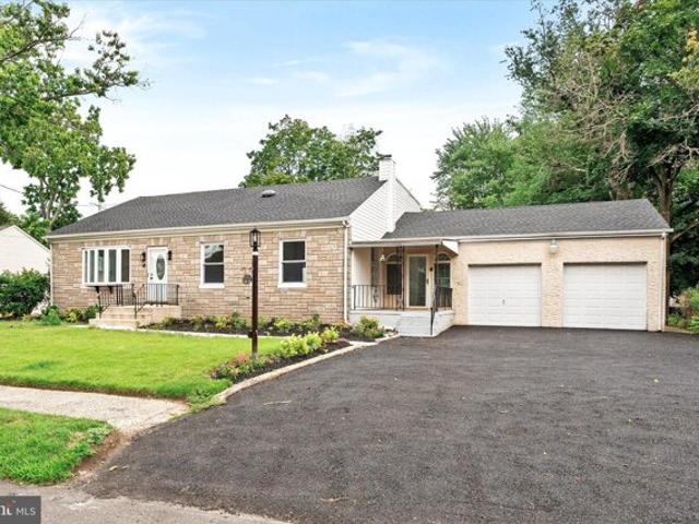 Edinburg Rd, Hamilton Township, Home For Sale