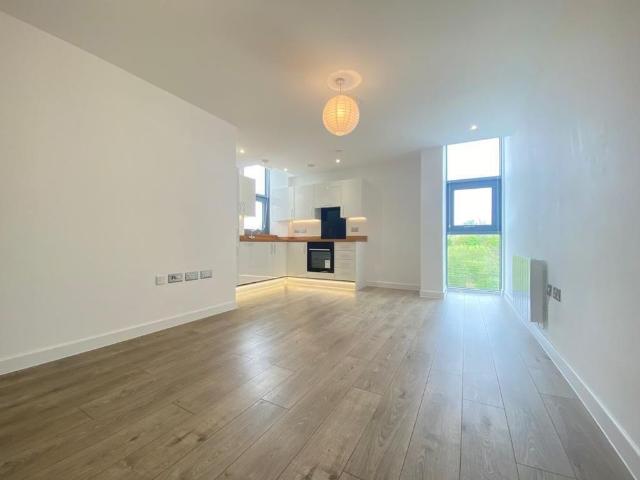 Edinburgh Gate, Harlow
