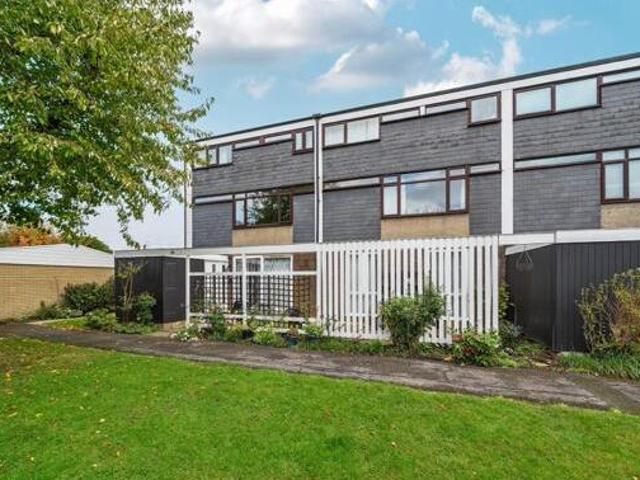 Edinburgh Gardens, Windsor, 2 Bedroom Apartment