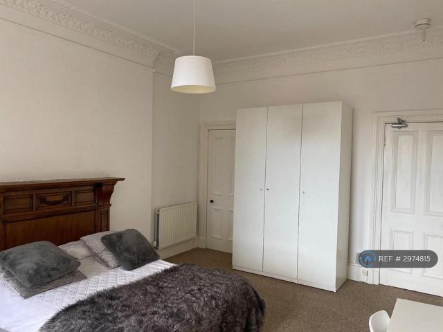Edinburgh, Edinburgh, EH10 5 bed flat to rent £3,100 pcm £715 pw