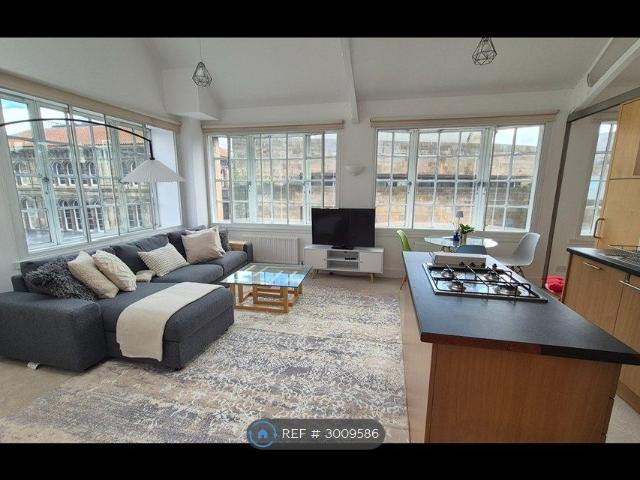 Edinburgh, Edinburgh EH1, 2 bed flat to rent, £2,550 pcm | PrimeLocation