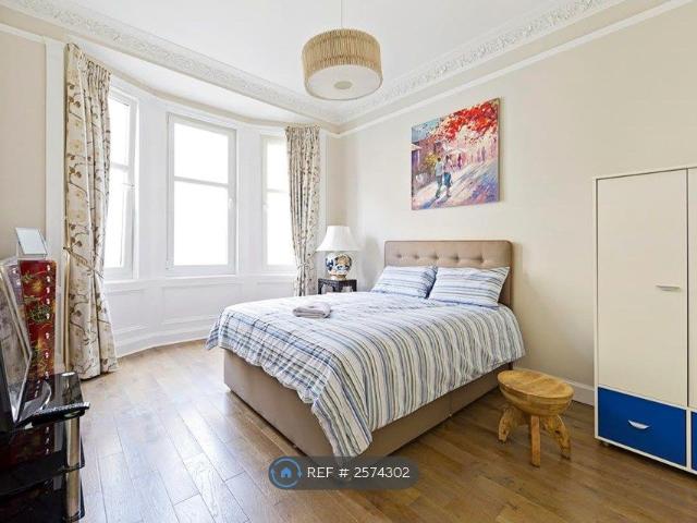 Edinburgh, Edinburgh EH7, 2 bed flat to rent, £2,049 pcm | PrimeLocation