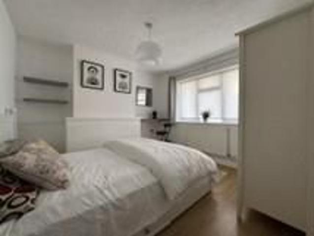 Edinburgh Street, Swindon SN2, Room to rent, £750 pcm | PrimeLocation