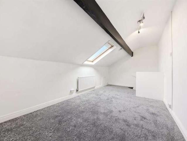 Edinburgh Place, Leeds, LS12
