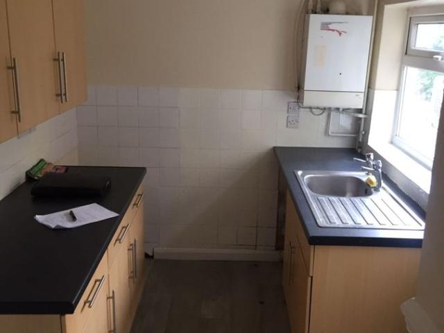 Edinburgh Road, Chatham ME4, 2 bed terraced house to rent, £1,100 pcm | PrimeLocation