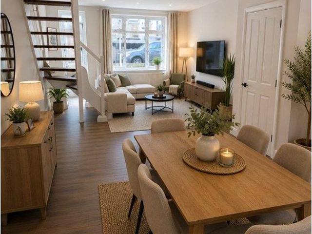 Edinburgh Road, Chatham ME4, 3 bed terraced house to rent, £1,395 pcm | PrimeLocation