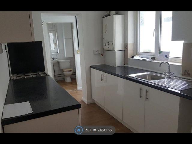 Edinburgh Road, Chatham ME4, 3 bed terraced house to rent, £1,400 pcm | PrimeLocation