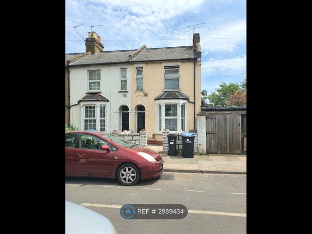 Edinburgh Road, London N18, 3 bed end terrace house to rent, £2,175 pcm | PrimeLocation