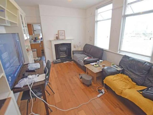 Edington Avenue, Heath, Cardiff, CF14
