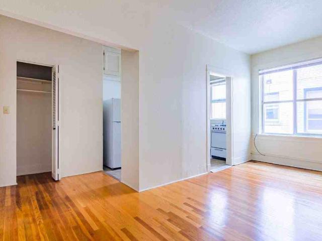 Edington Court 1 Bedroom Apartment for Rent at 10 Nw 20th Ave, Portland, OR 97209 Northwest District