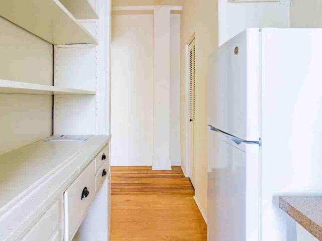 Edington Court 1 Bedroom Apartment for Rent at 10 Nw 20th Ave, Portland, OR 97209 Northwest District