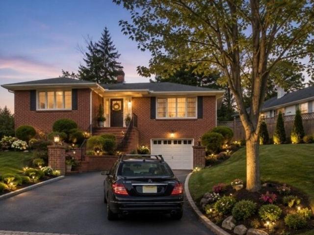 Edison Dr, Summit, Home For Sale