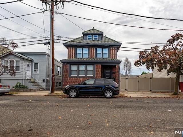 Edison St, Bloomfield, Home For Sale