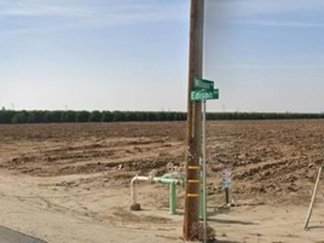 Edison Rd, Bakersfield, CA 93307