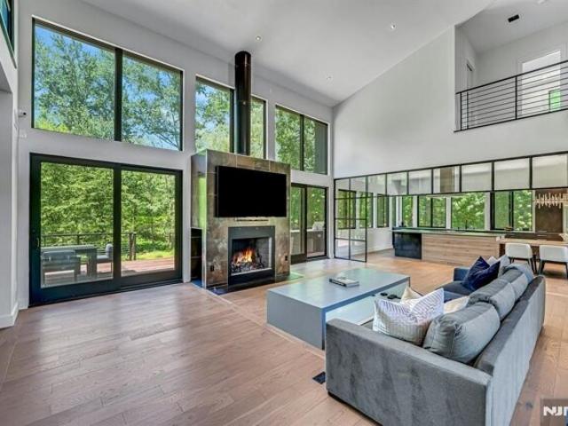 Edson Ter, Franklin Lakes, Home For Sale