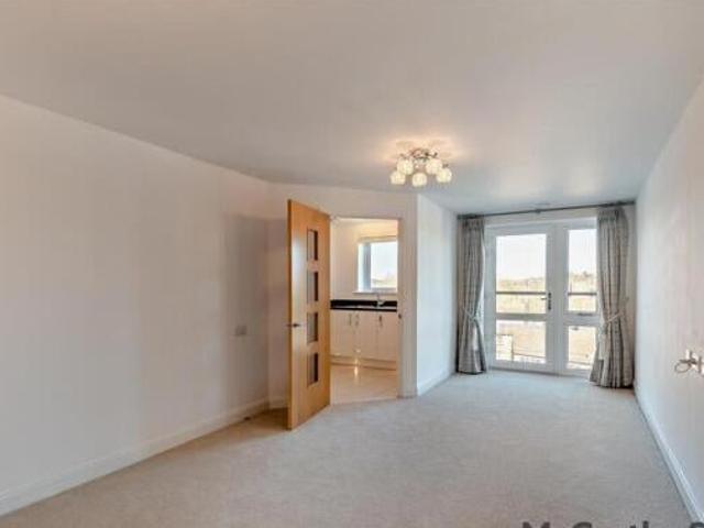 Edward House, Pegs Lane, 1 Bedroom Apartment