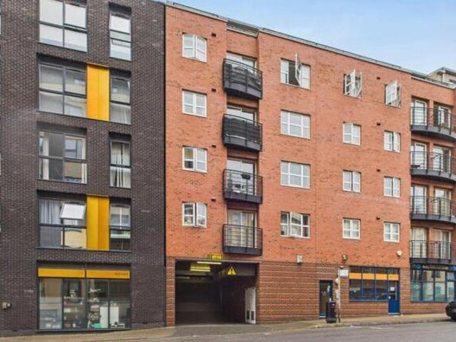 Edward Street, City Centre, 1 Bedroom Flat