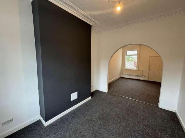 Edward Street, Grimsby, DN32