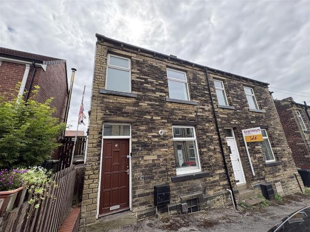 Edward Street, Little Town, Liversedge WF15, 1 bed end terrace house to rent, £715 pcm | PrimeLocation