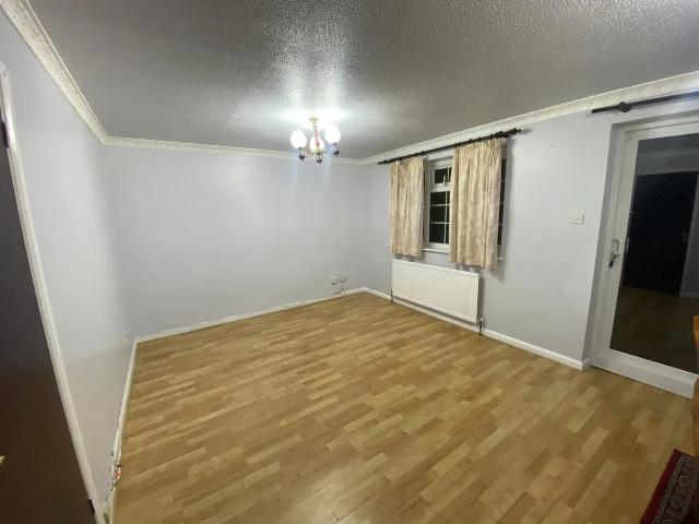 Edward Street, London SE8, 3 bed terraced house to rent, £2,450 pcm | PrimeLocation