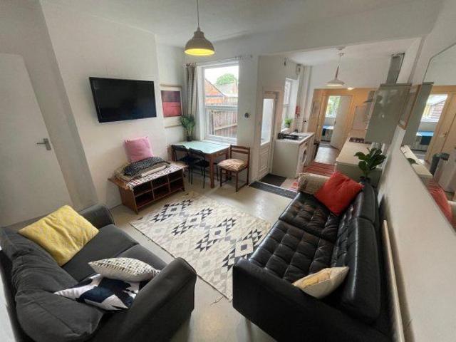 Edward Street, Loughborough, Leicestershire LE11, 4 bed shared accommodation to rent, £607 pppm | PrimeLocation