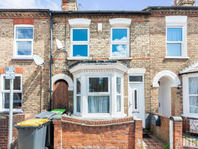 Edward Road, Bedford MK42, 3 bed property to rent, £1,400 pcm | PrimeLocation