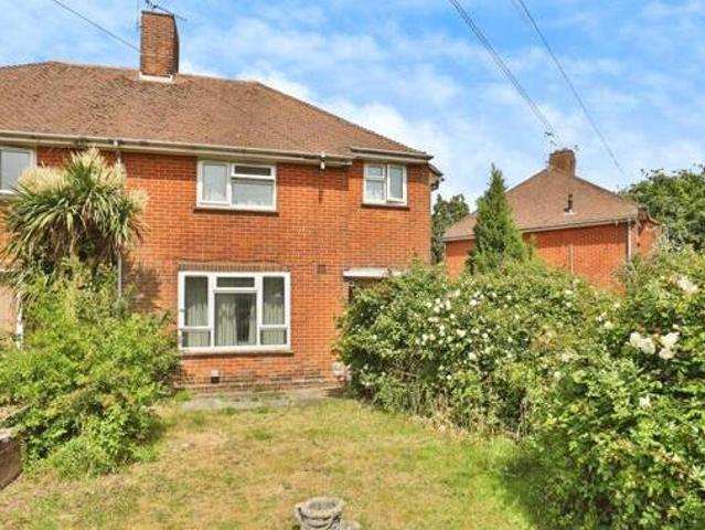 Edward Road, Christchurch, 2 Bedroom Maisonette