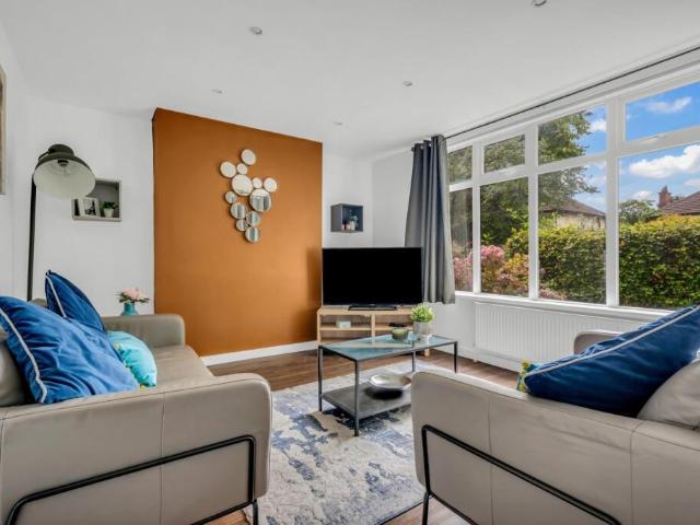 Edward Rd BR1 2 bed flat to rent £2,200 pcm £508 pw