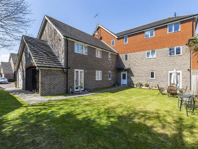 Edward Vinson Drive, Faversham ME13, 2 bed flat to rent, £1,050 pcm | PrimeLocation