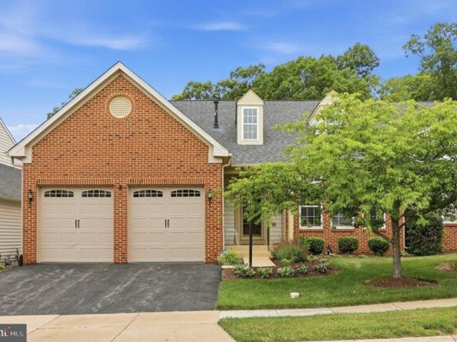 Edwardian Ln Unit,new Market, Condo For Sale