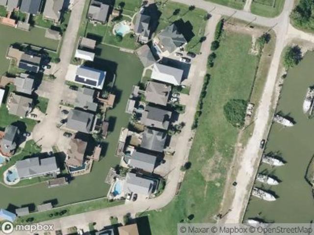 Edwards Dr