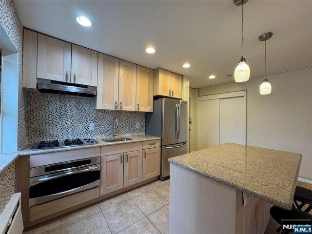 Edwin Ave Apt A, Fort Lee, Property For Sale
