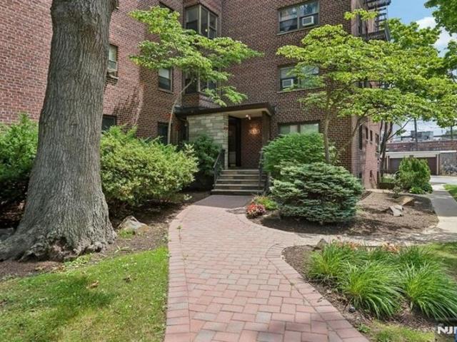 Edwin Ave Apt C, Fort Lee, Property For Sale