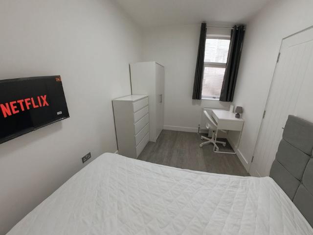 Edwin Street DA12, Room to rent, £675 pcm | PrimeLocation