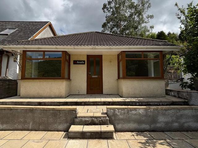 Efail Fach, Pontrhydyfen SA12, 3 bed detached bungalow to rent, £1,000 pcm | PrimeLocation