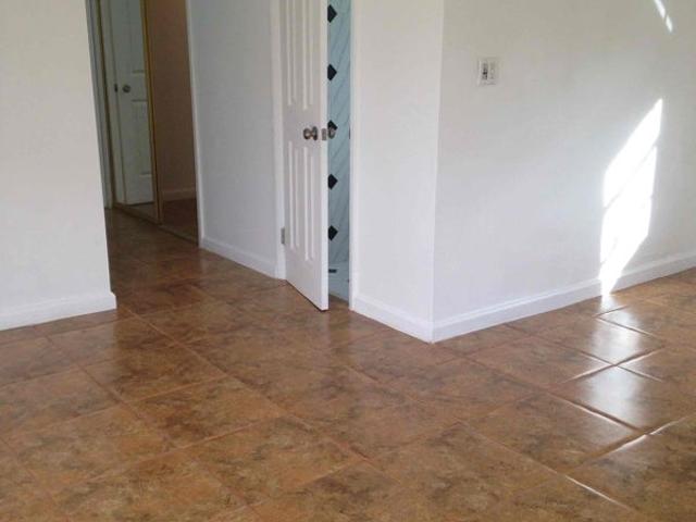 Efficiency near University of Miami w Private Entr