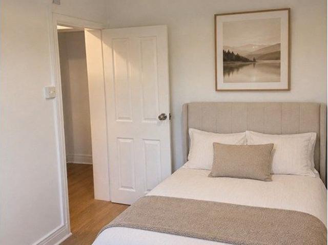 Effingham House, London SW8, 3 bed flat to rent, £3,000 pcm | PrimeLocation